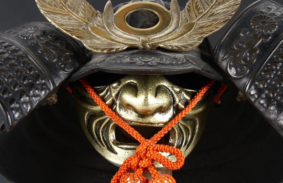 Middle with a Mask – BRONZE MUSEUM JAPAN